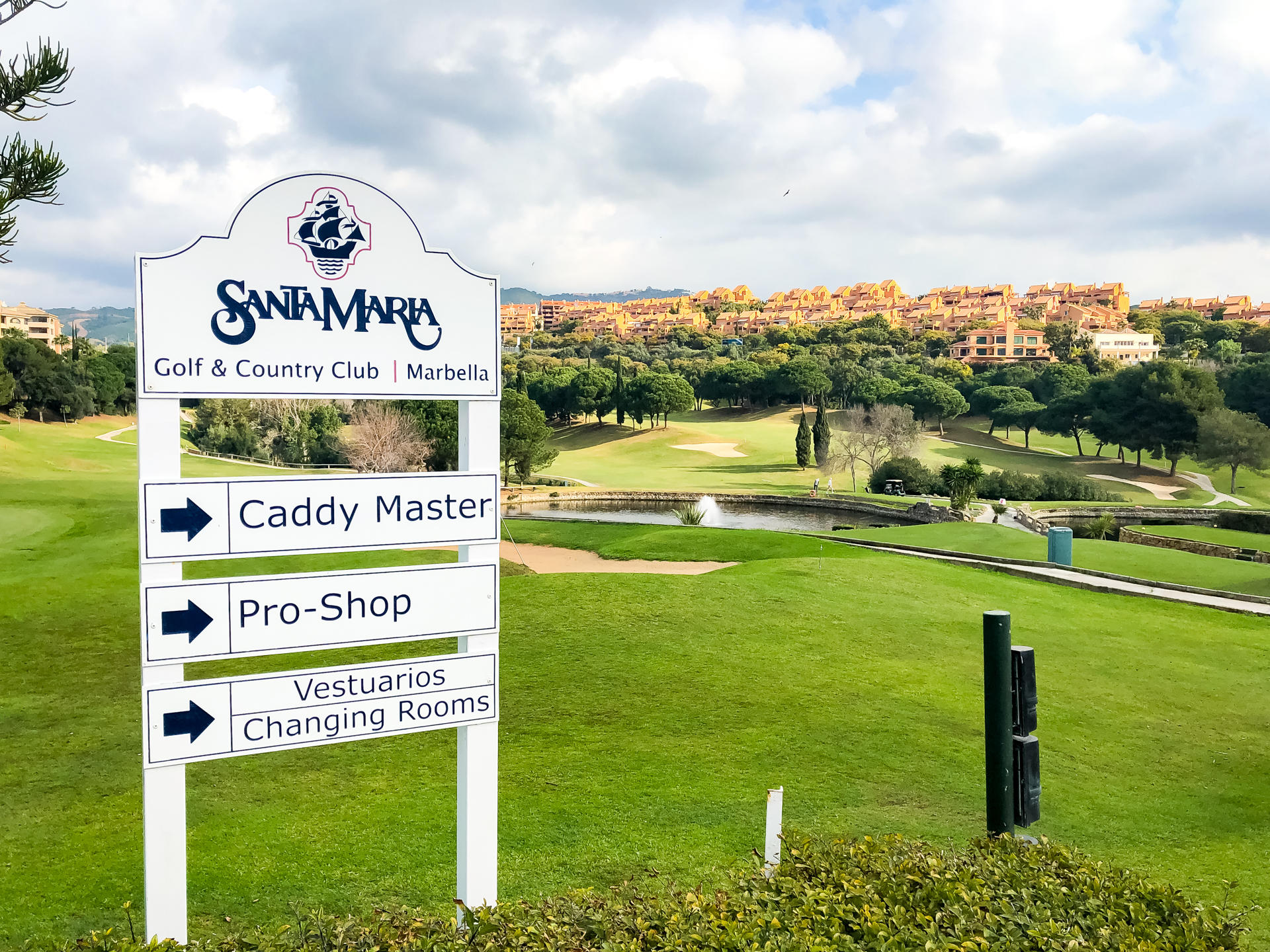 Santa Maria Golf & Country Club – kumpuja ja vesiputouksia - Golfpiste.com