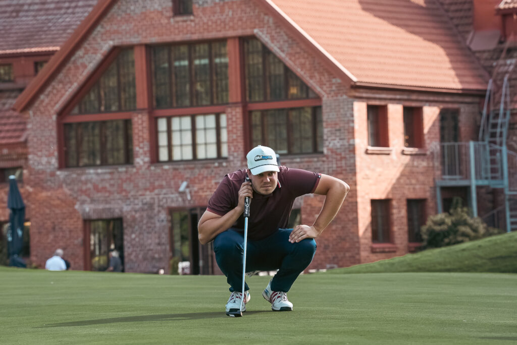 Tuuli riepotteli Finnish Tourin finaalikisan avauspäivää Linna Golfissa ...